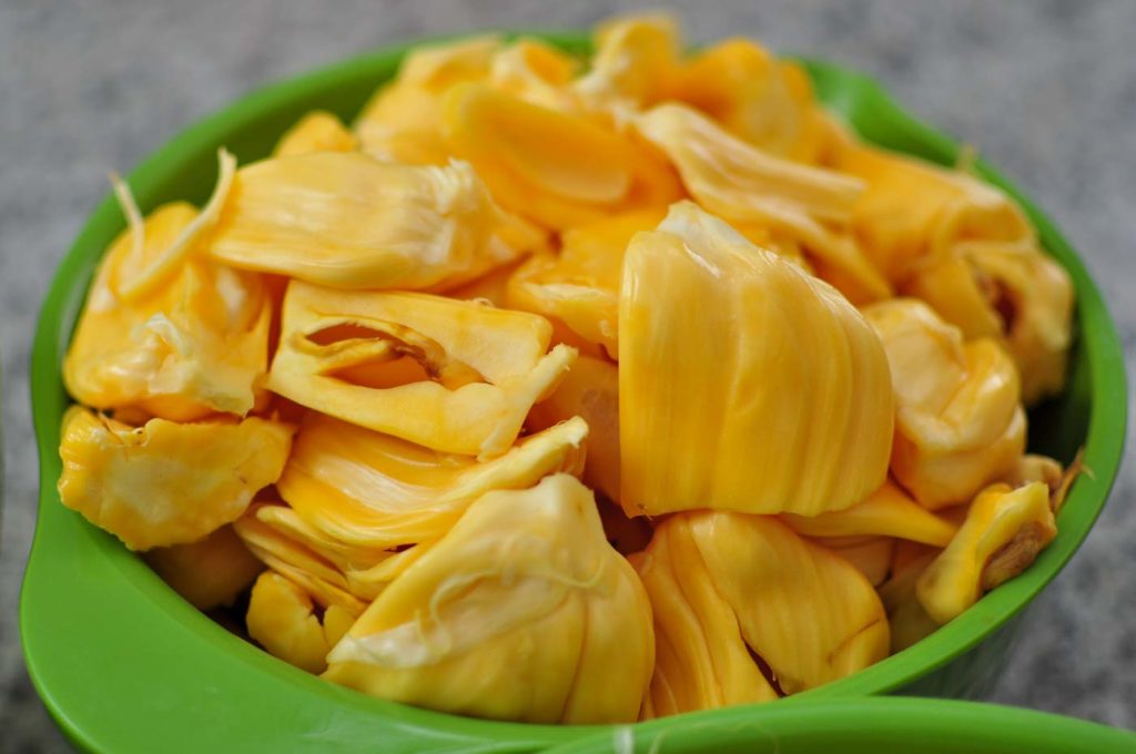 How to Cut Jackfruit & Indian Chutney Recipe - The Fermentation Adventure